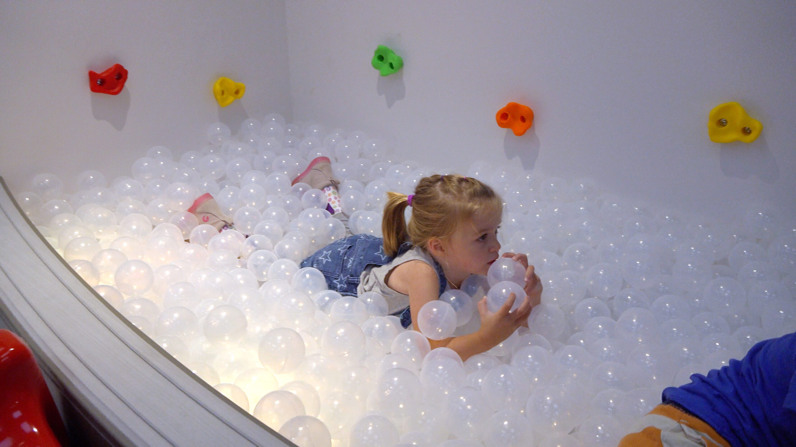 Play - ConnectCenter